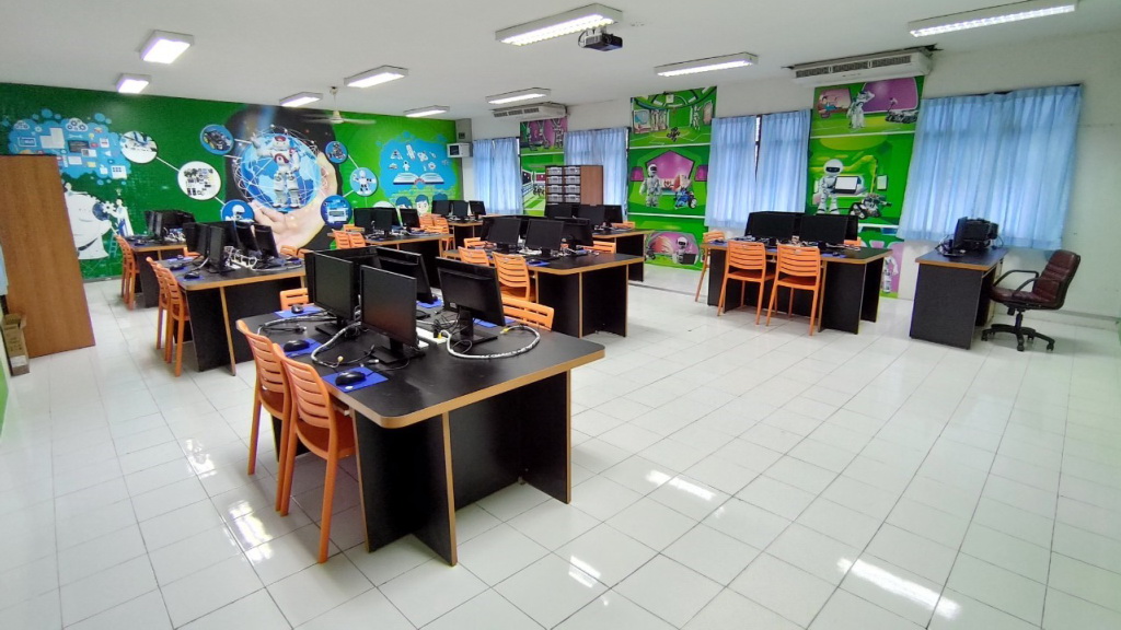 โครงการห้องปฏิบัติการ CODING โรงเรียนสาธิตบางนา